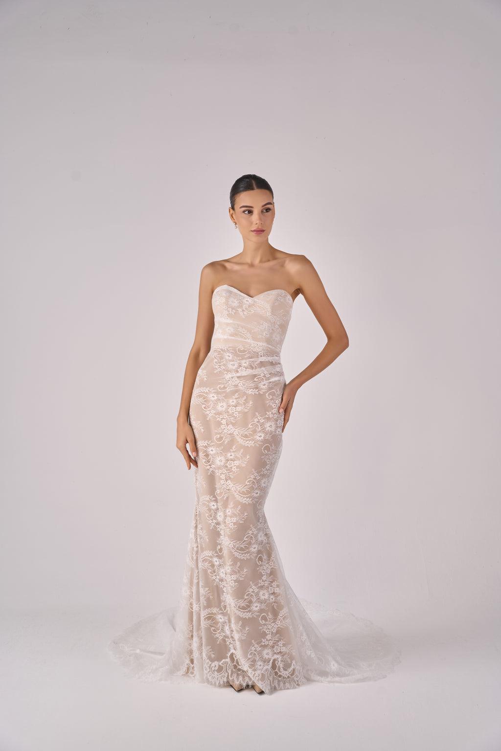 Hosta Sweetheart Lace Wedding Dress | Luxury Mermaid Bridal Gown – Nadia's