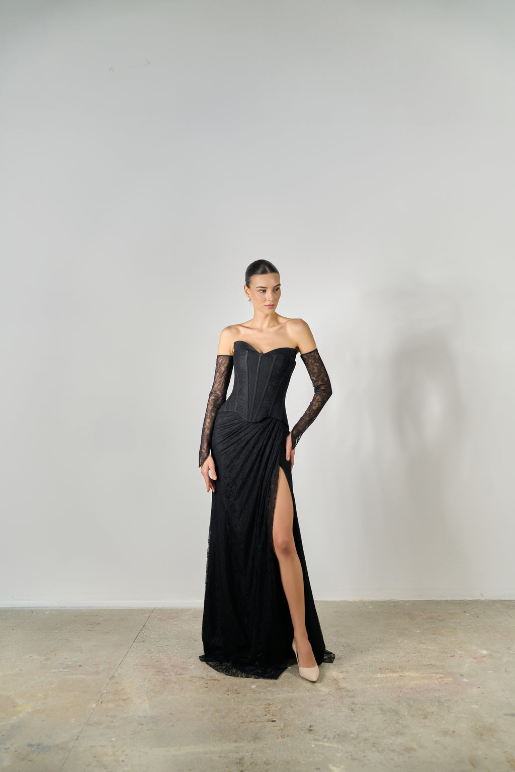 Noir Serenade Column Bridal Gown | Luxury Designer Dress – Nadia's